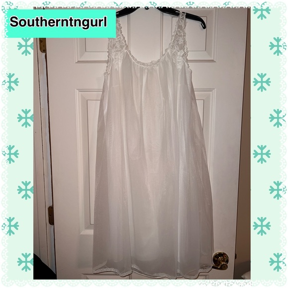 Vanity Fair | Intimates & Sleepwear | Vintage Vanity Fair Ivory Lace ...